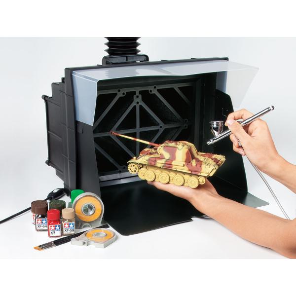 在庫状況：在庫あり/※画像はイメージです。実際の商品とは異なる場合がございます。タミヤ スプレーワーク ペインティングブースII(シングルファン)【74538】です。