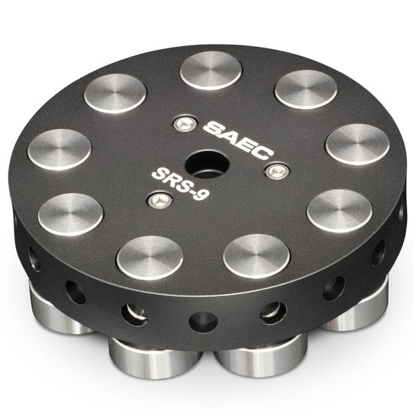 在庫状況：お取り寄せ/2011年09月 発売/◆SVM機構を採用した9個の独立したステンレスウエイトが振動を効果的に抑制◆個々のウエイトがレコードの微細なそりに対して適切な加重をもたらしノイズレベルを低減◆重量：298g/[SRS9サエク]