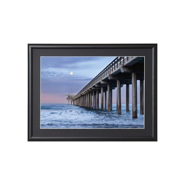 在庫状況：お取り寄せ/2019年09月 発売/※画像は使用イメージです。◆柔らかな印象のアルミ製額縁◆ポートレートにも風景にもマッチする使いやすい◆シャープな質感と丸みを帯びた形状の組み合わせが美しい、オーソドックスなアルミフレーム/[AL...