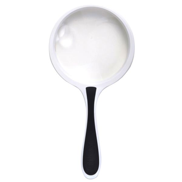 在庫状況：お取り寄せ/3日〜5日で出荷/2011年12月 発売/◆レンズ径100mm、手持ちルーペ最大サイズで広い範囲が見えやすい。白と黒のツートンカラーでシンプルデザインの手持ちルーペです◆新聞、雑誌、地図などを長時間見るときにも目が疲れ...