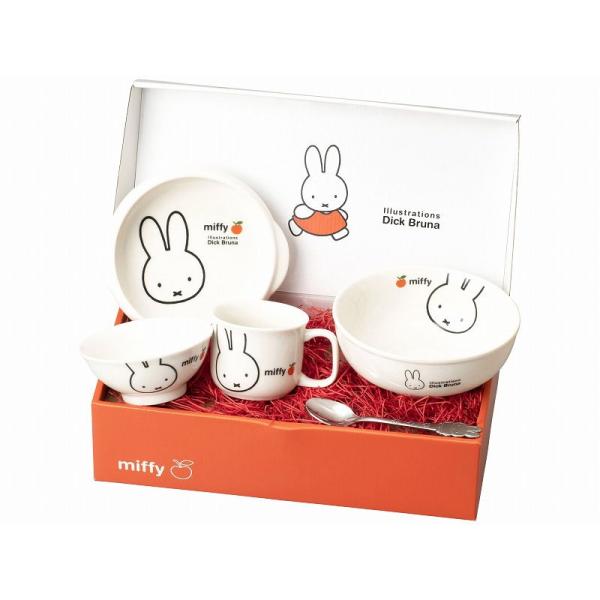 在庫状況：お取り寄せ/7日〜10日で出荷/※パッケージ、ロゴ及び商品の仕様は、予告無く変更する場合があります。予めご了承ください。◆ミッフィーのお顔がかわいい食器セット。◆使いやすい5点がセットになっています。◆電子レンジ・食器洗浄機も使用...