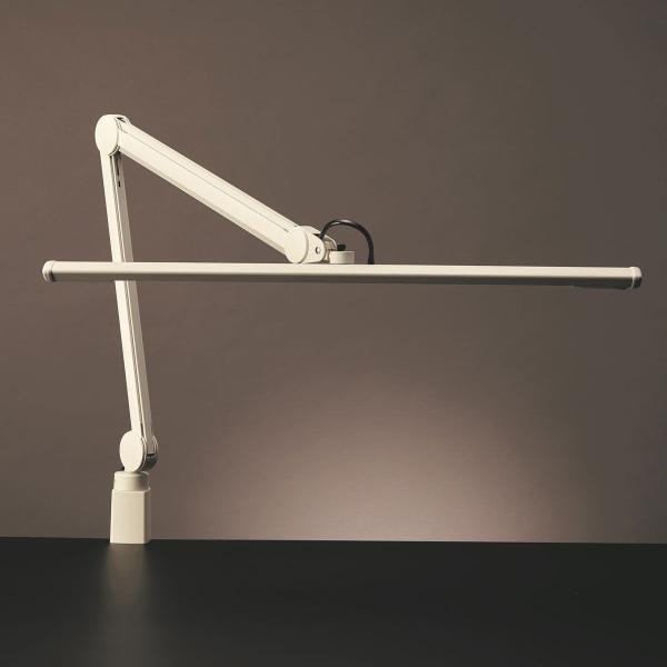 在庫状況：お取り寄せ/◆大型LED作業灯。◆ワイドなヘッドと十分な照度で作業領域をしっかり照らします。◆前モデルよりもアーム可動範囲を広げ、さらに色の再現性の高いRa90LEDを採用/[ZS5000NW]