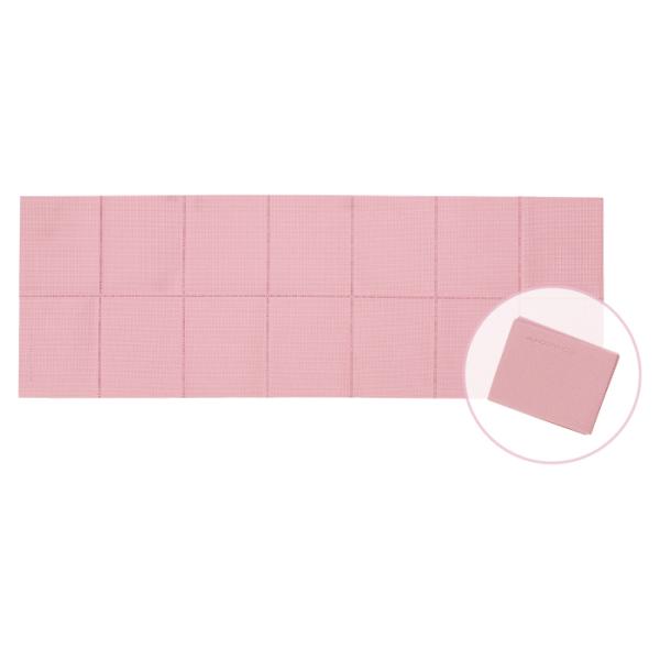 在庫状況：お取り寄せ/2022年11月 発売/◆かさばらないから持ち運ぶ時やおうちでの収納場所にも困りません。◆ストレッチやヨガを存分に楽しめる大きさです。◆適度な厚みが運動中の負担から身体を守ってくれます。/[FYG614P]