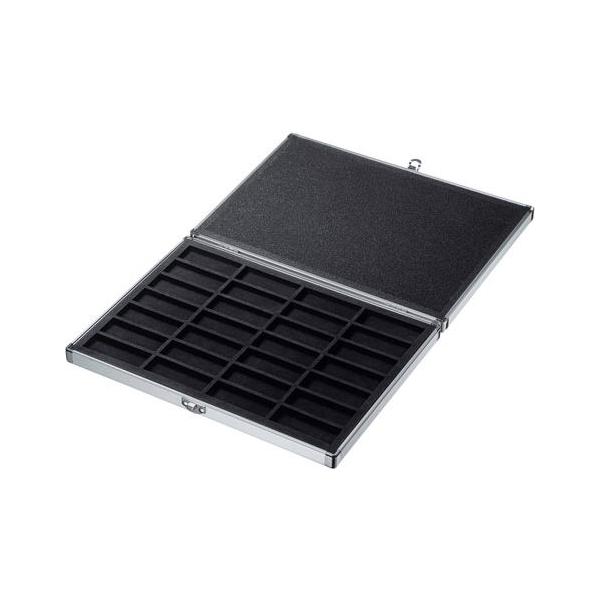 在庫状況：お取り寄せ/3日〜5日で出荷/2021年12月 発売/◆USBフラッシュメモリを28本収納できるアルミニウム製フレームを使ったUSBフラッシュメモリケースです。◆頑丈なアルミニウム製フレーム採用によりUSBフラッシュメモリを強い衝...