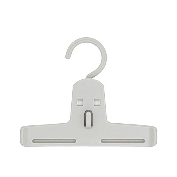 在庫状況：お取り寄せ/7日〜10日で出荷/◆ワンタッチ操作のクリッパータイプ。◆スリム設計で、連結もできる。◆フックが回転する。・サイズ(約)：幅200×高さ165×厚さ35mm/[60607シンコハンガ]