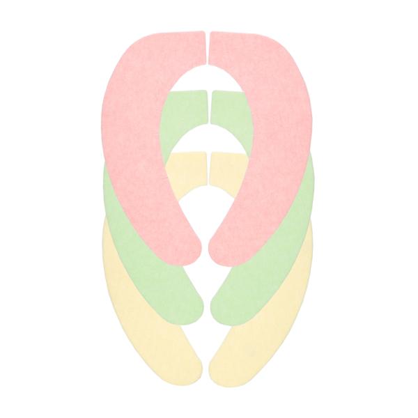 在庫状況：お取り寄せ/お届け：約2週間/2025年04月 発売/※画像はイメージです。◆便座に簡単取り付け・取り外しができる貼るタイプの便座カバー。◆洗い替えに便利な3色組。◆便座の内側までカバーする切り込み付きです。/[KZ03サンコ]