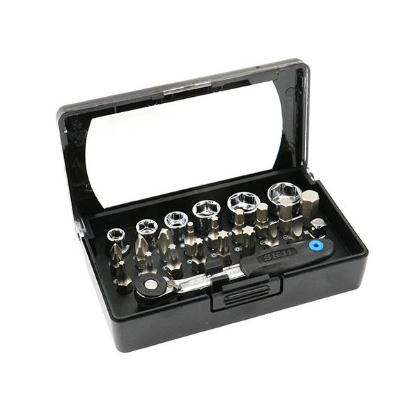 在庫状況：お取り寄せ/取引先在庫あり2日〜4日で出荷/◆52山ギア採用で、これまでにない細やかで滑らかな動きを実現。振り幅の制限された狭い場所で威力を発揮します。◆高性能ギア搭載で、本締め可能なハイパワーラチェットドライバーです。◆クラス最...