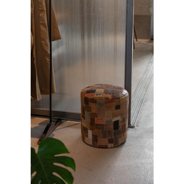 在庫状況：お取り寄せ/4日〜6日で出荷/2023年01月 発売/※完成品◆ジーンズに使われているパッチを使ったスツールです。/[FAB006アズマヤ]