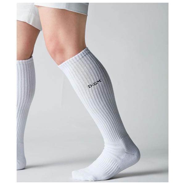 在庫状況：お取り寄せ/3日〜8日で出荷/◆脚を摩擦から守ります。◆激しい動きによる足底の衝撃を吸収し、ソックス内部の汗をすばやく乾かしサラッとした肌触りを実現します。/[DM111823]