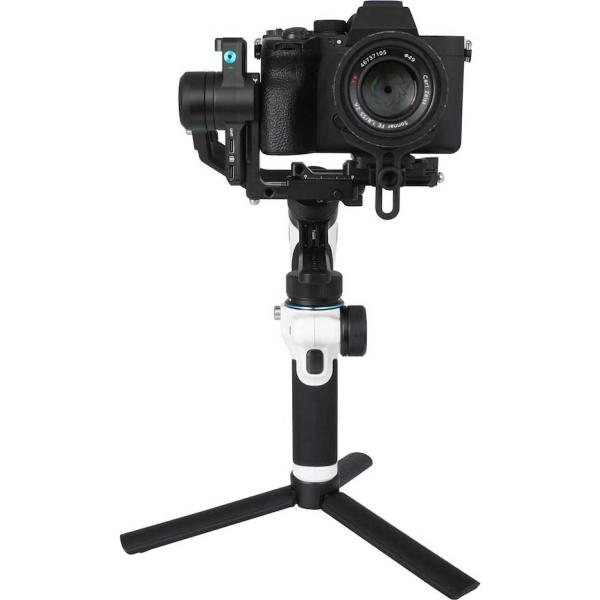 在庫状況：お取り寄せ/お届け：1〜2ヶ月/2024年03月 発売/※画像は使用イメージです。カメラ・スマートフォン等は付属しておりません。◆ペイロード1.2kg　多様なカメラに対応◆手ブレを徹底補正　3軸スタビライザー◆スリングハンドルで安...