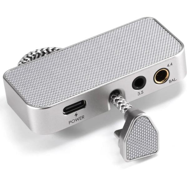 在庫状況：お取り寄せ/2025年12月 発売/◆スマートフォンに取り付けて使用するポータブルDAC/アンプ◆付属のアトラクションパッドをスマートフォンに取り付け、グリップスタイルで使用可能◆見た目の印象を変える事が出来るデコレーションパッド...