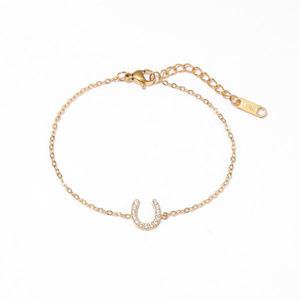 繊細なラインストーンが手元で上品に輝き、日常使いにも最適。幸運を呼ぶホースシューデザインブレスレット。■素材ステンレス製分類タグ:  【カジュアルウェア】  【ベルト・ソックス・その他小物】  【ゴールド】  【シルバー】  【乗馬 ブレス...