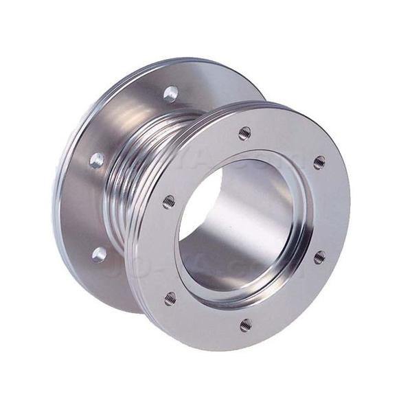 sparco STEERING BOSS SPACER　フラットタイプなどのステアリング取付時にステアリングが遠くなるのを、ボスとステアリングの間に取付けることで手前に50mmオフセットできるスペーサーです。カラー : シルバーサイズ : ...