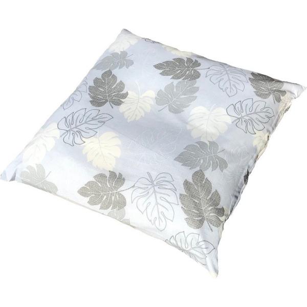 超特価の座布団カバー１枚組です。１〜５枚セットを取り扱っています。在庫限りのお買い得商品です。ネコポス便での対応限定とさせていただきます。サイズは約５５×５９ｃｍです。銘仙判　サイズです。生地組成はポリエステル６５％綿３５％です。安心の日本...