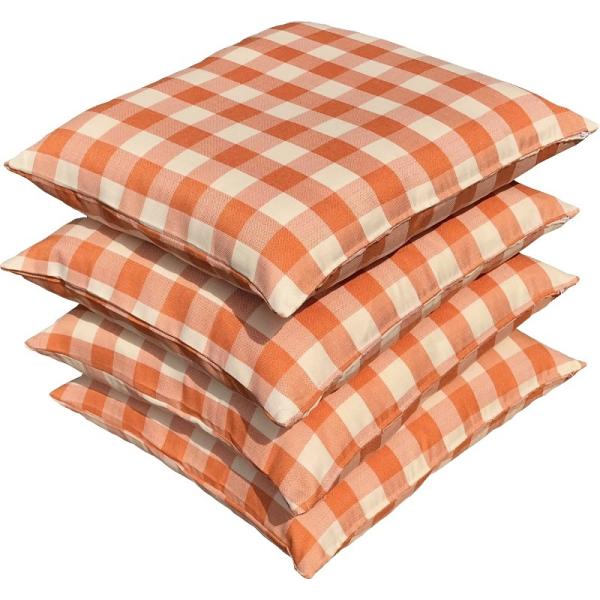 超特価の座布団カバーです。１〜４枚セットを取り扱っています。在庫限りのお買い得商品です。ネコポス便での対応限定とさせていただきます。サイズは約５５×５９ｃｍです。銘仙判　サイズです。生地組成はポリエステル１００％です。座布団カバーのみの販売...