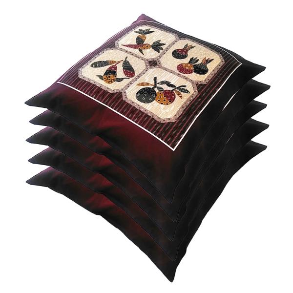 超特価の座布団カバー５枚組です。１〜５枚セットを取り扱っています。在庫限りのお買い得商品です。ネコポス便での対応限定とさせていただきます。サイズは約５５×５９ｃｍです。銘仙判　サイズです。生地組成は綿１００％です。安心の日本製です。座布団カ...