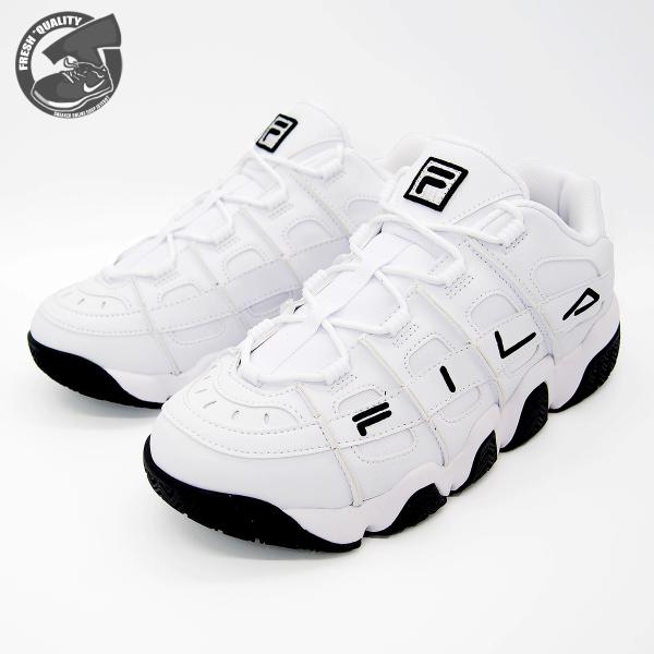 ■商品説明・1911年イタリア・ビエラで創立されたスポーツウェアブランド【FILA(フィラ)】・バリケードXT９７は、昨年爆発的なヒット商品となったディスラプター２に触発され、バスケットボールからのインスピレーションを得たレトロシルエットの...