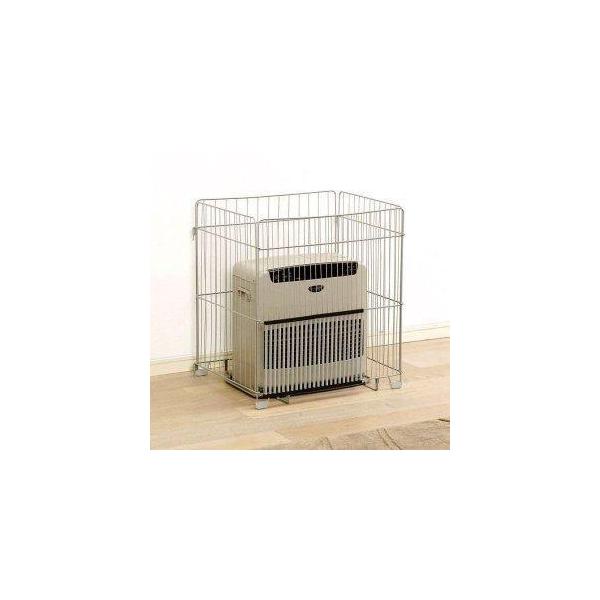 お子様やペットがストーブに直接触れるのを防ぐ、四方式のファンヒーターガードです。脚にはすべりにくい素材を使用しています。前面扉はスライド式になっています。吹き出し口部分には触れても熱くなりにくいシリコンコーティングを施しています。ファンヒー...