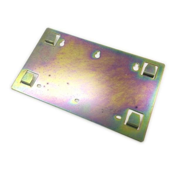 NTT NX2M-ME/ＮXM-ME/GXM-MEの主装置を壁掛けする際に必要な金具 1枚 です。