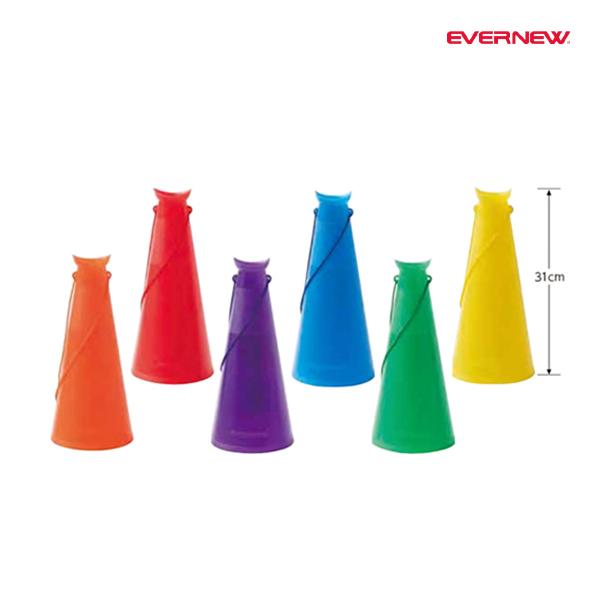 カラフルな７色展開ハードな応援にもしっかりしたつくりで応えます。口にあてやすいラウンド構造長さ31cm×口径13.5cm自重80g※ブラウザやお使いのモニター環境により、掲載画像と実際の商品の色味が若干異なる場合があります。掲載の価格・デザ...