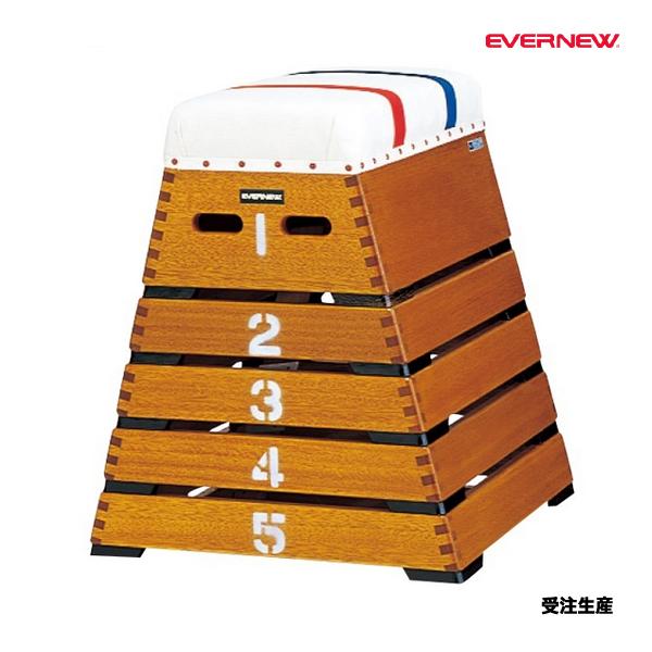 指導ラインが入った小学校低学年向きエバニューの年少者向けとび箱は、発売以来ずっと２cmの段ゴムを採用段ゴムがつくる空間で、持ち手が無くても安全にヨコ持ちで運べるサイズ=下幅60(上幅30)cm×奥行60cm×高さ70cm自重=20kg材質=...