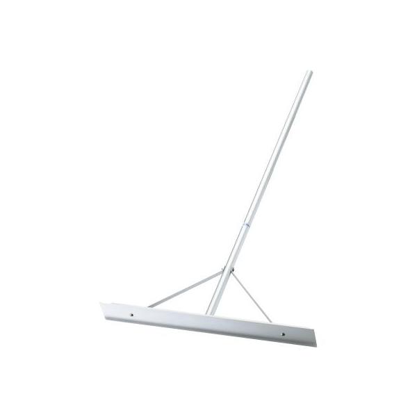 平型、幅80cm×全長150cm×高さ9.4cm、柄:直径30mm、1.3kgアルミ(アルマイト仕上)組立式の平型レーキ。歯のぐらつきを軽減、耐久性を向上させる挟み込み構造