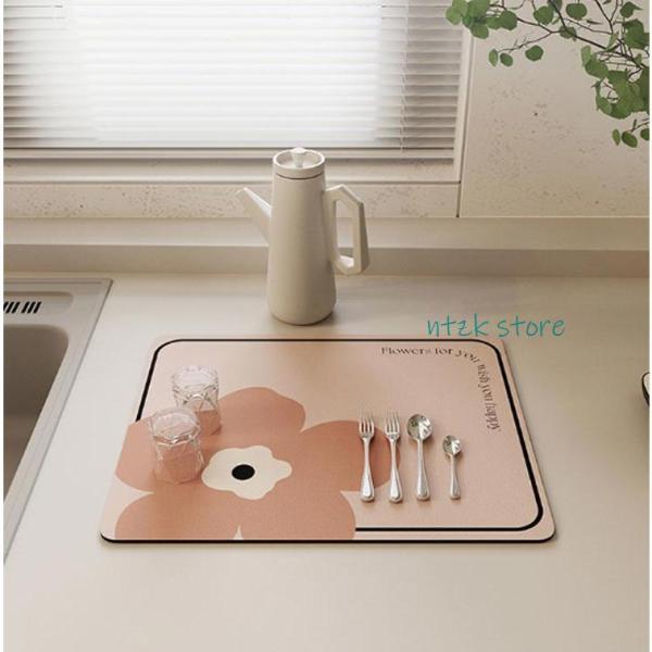 商品名:30×50cm 水切りマット ソフトマット キッチンマット コースター 折りたたみ 食器乾燥マット おしゃれ 拭ける シンク 水切り 台所用品 滑り止め 洗面所マット 食器置き 多用途                        ...