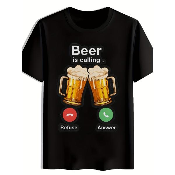 【「ビールが呼んでいる」――仕事終わりの最高の言い訳。】残業を終えた金曜の夜、心の中でビールがささやく。「さあ、飲みに行こう」と。このTシャツは、そんな大人の本音をユーモアたっぷりに表現した一枚です。飲み会で着れば、間違いなく共感の嵐。【居...