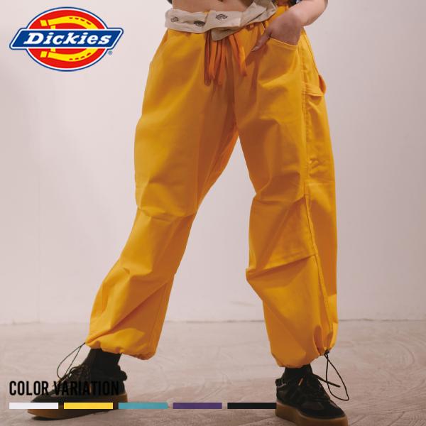 【 商品説明 】ディッキーズより、シルエットがおしゃれなワイドパンツが登場しました☆裾をしぼって、お好みでバルーンシルエットにできる仕様のワイドパンツボトムスにボリュームを持たせたいときにぴったりですあえてきれいめトップスに外しにするのも◎...