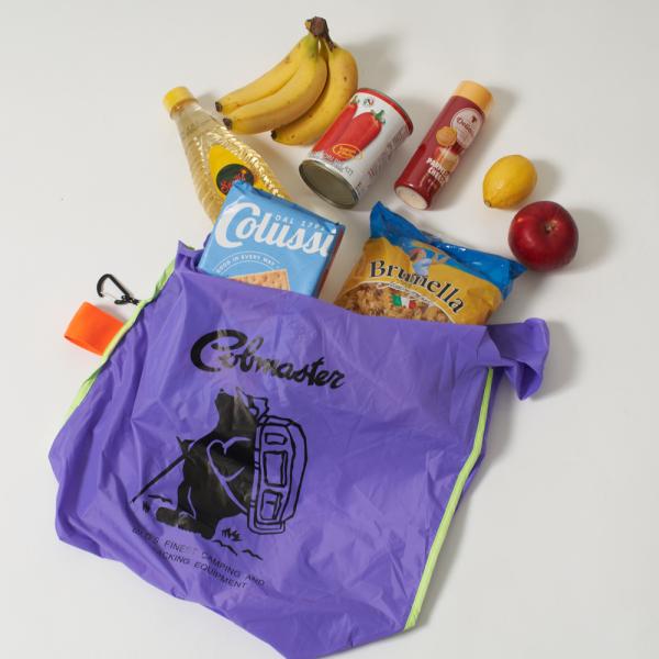 【 商品説明 】いつでもバッグに忍ばせて。軽くて頼れるパッカブルエコバッグ。商品特性：パッカブル仕様でコンパクトに収納できるエコバッグ。以前のモデルをリサイズし、容量をアップ。レジャー時に増えた荷物も、毎日の買い物もこれ一つで快適にこなせる...