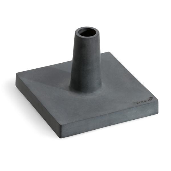 ホテル、旅館、別荘などのアプローチやお庭の灯りとして使用するトーチPALOS・ORCHOS用ベースです。＜商品概要＞トーチ用スタンド base 「blomus ブロムス BASO 65046（PALOS・ORCHOS専用ベース） （1個）」...