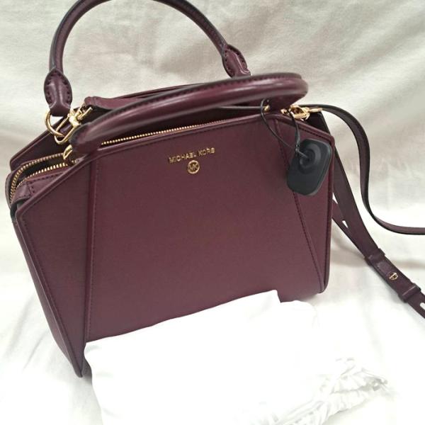 ★状態ランク　中古B（傷や汚れあり）★備考　全体的に使用感のあるBランクの商品となります。＊画像をよくご確認下さい。【商品詳細】◆カラー：レッド◆素材：レザー◆サイズ：最大約 W29×H16×D23（cm）ショルダー長さ：最大約 110（c...