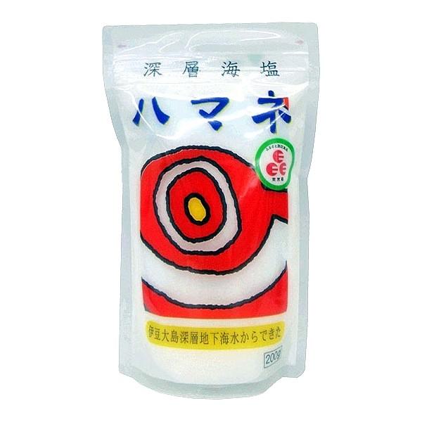 伊豆大島深層地下海水から作られています。島の野田海岸近くの水深300mの深さから汲み上げられた伊豆大島深層地下海水は玄武岩でできた自然の濾過装置をくぐったより透明度の高い海水です。低温でゆっくりじっくり煮詰めて結晶させるため、にがり分が程よ...