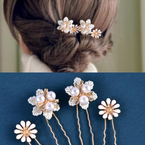 ◇和装・洋装どちらにも合わせやすいビジューヘアピン 4点セット花モチーフのビジューとパール ・ジルコニアを丁寧に繋げたヘアピンセットです。和服と洋服どちらにも合わせやすい上品で女性らしいデザインが特徴です。2種類のデザインがあり、ワイヤーも...