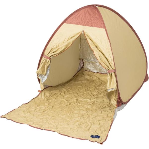 フルクローズタイプのポップアップテントです。収納式、キャリバッグ、ペグ付きです。テント部サイズ：約W125×D105×H100cm、収納サイズ：約直径45×奥行4cm、シート部サイズ：約125×175cm、素材：(本体・キャリーバッグ）ポリ...