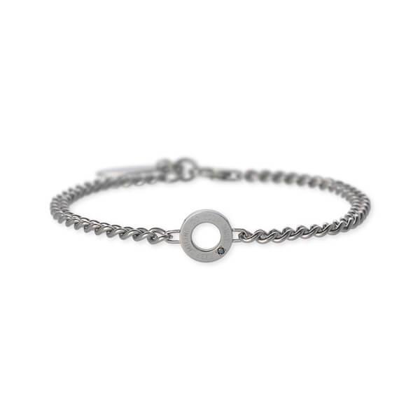 世界のトップアスリートも認める『phiten』とコラボ開発したブレスレット。チタン素材のサークルモチーフに「KEEP SMILING DO YOUR BEST」（笑顔を絶やさずベストを尽くそう）の文字が刻まれます。ブレスレット ダイヤモンド...