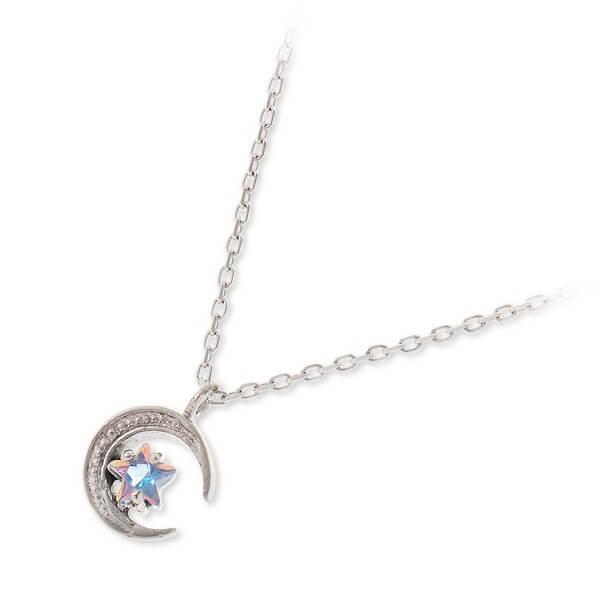 月モチーフに施された、星型スピネルの洗練されたきらめきが魅力的なネックレスです。ちょっとしたお出かけにも活躍してくれそう。アニバーサリー用のプレゼントにもお勧めです。 MU-RA ムーラ シルバーネックレスMU-RA シルバー ネックレス ...