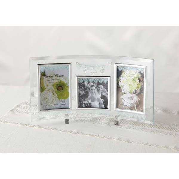 【包装なしを選択することで、資材の削減とごみの増加を防ぐことができ地球環境の保護と持続可能な社会の実現（SDGs）に貢献することになります。 】クリアのガラスにハート型のチャームが付き。ガラス面にシルバーカラーのレースをプリント。ブライダル...