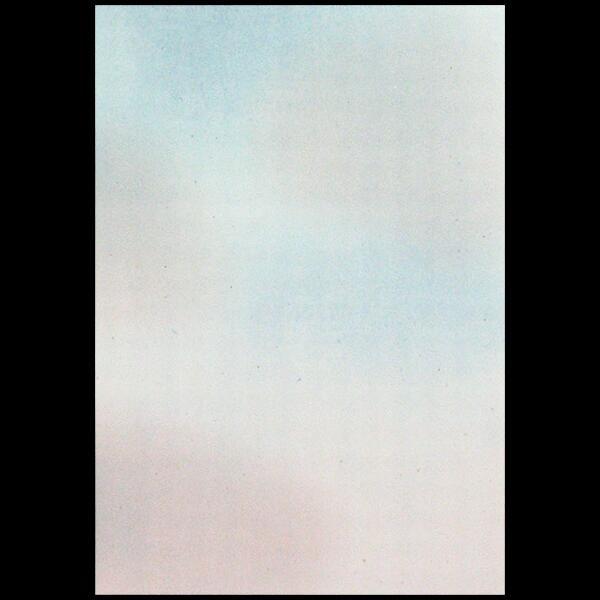 ■内容■（半紙判/半懐紙）サイズご選択ください。１０枚各５色　５０枚入り■店長からの一言■やや抵抗感のある表面、古筆臨書用にお勧めしたい料紙です。楮紙特有ざらつきで美しいカスレが生まれ、筆線の強弱表現が綺麗です。