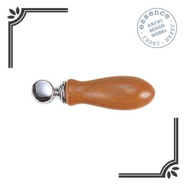 ◆製品の仕様◆E289060水栓ハンドル ピヴォ レバータイプIIチーク天然木/黄銅最大径25×90mm取付用レンチ付フォーセット専用品日本／インドネシア製・全てエッセンス水栓［Faucet］専用品です。・止め付けのネジが均一に締まっていな...