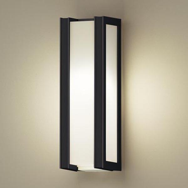 ●ランプ同梱包●LED電球小形電球タイプ4.3W1灯（E17）（電球色）●色温度：2700 K●ランプ寿命40000時間（光束維持率70％）●幅：96 mm●高：300 mm●出しろ：105 mm●質量：0.6 kg●全光束：250 lm●...