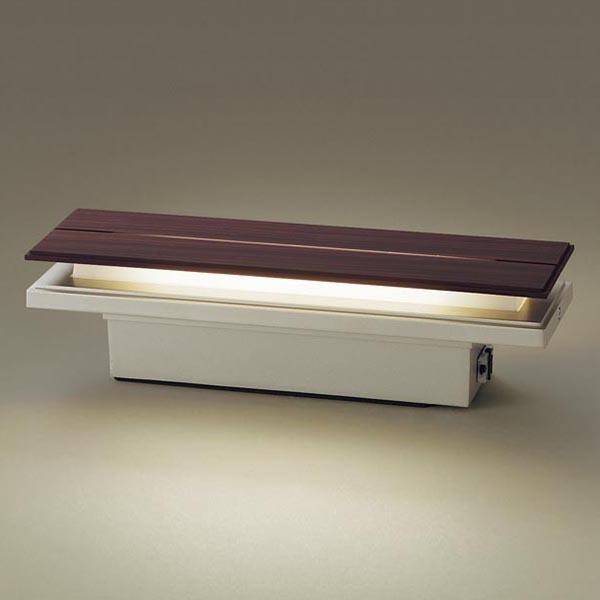 ●LED交換不可●電球色2700K Ra83●入力電流0.12A（100V）●固有エネルギー消費効率：6.3W・85 lm・13.4 lm/W●表札だけでなく足元も明るく。周囲の明るさを検知。自動ON/OFFで便利。◆商品型番・パナソニック...