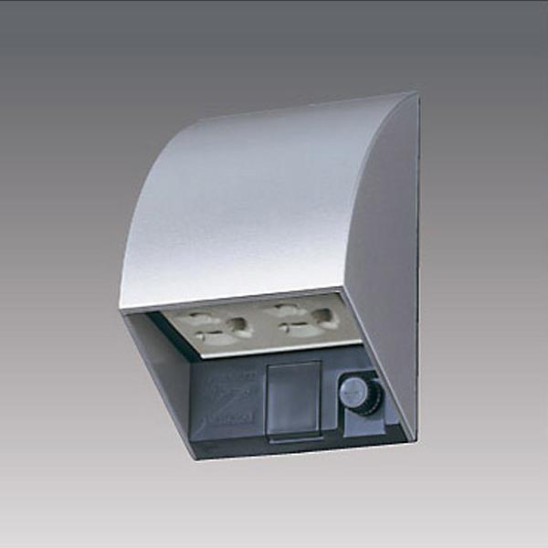 ●抜け止め式・アースターミナル付●露出・埋込両用●ホワイトシルバー●美しいきらめきをエクステリアに。クリアカバーを採用したマリンライトデザイン。◆商品型番・パナソニック（PANASONIC）・WK4602SK商品画像はイメージです。品番での...