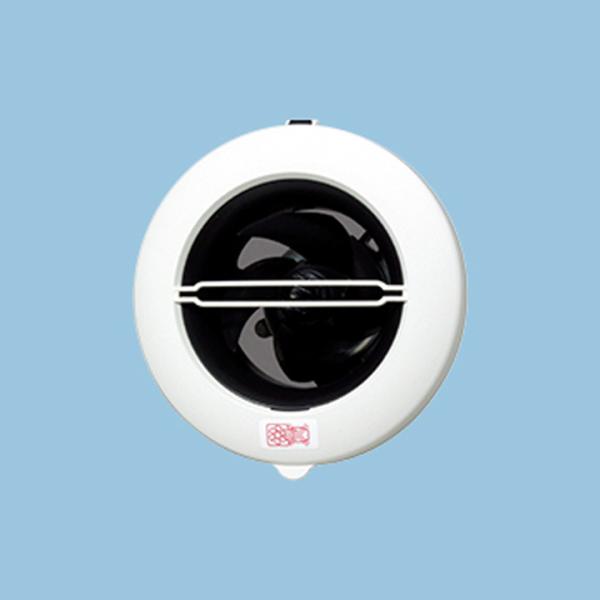 ●丸形ルーバータイプ●省電力・低騒音設計●羽根がワンタッチで着脱でき、お掃除のしやすい構造●壁コンセント不要。速結端子に直接配線するため、プラグ、コードも露出せず壁面スッキリ●気密リング付で室内への逆流を抑え、壁面の汚れを抑制●壁面・天井面...