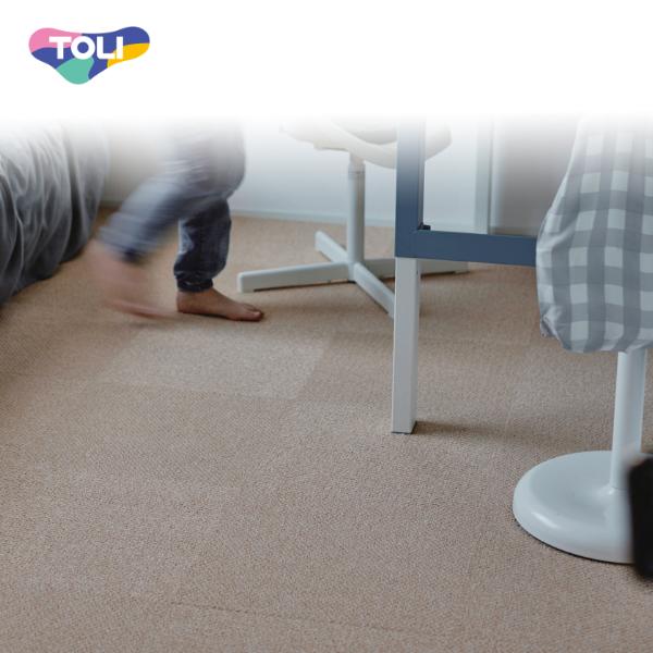 東リ ファブリックフロア アタック8000 サウンドカット 400×400mm AK80特殊なバッキングを採用し、ファブリックフロアシリーズ最高クラスの 遮音性能を実現しました。 暮らしの中でどうしても生じてしまう、気になる音をカットします...