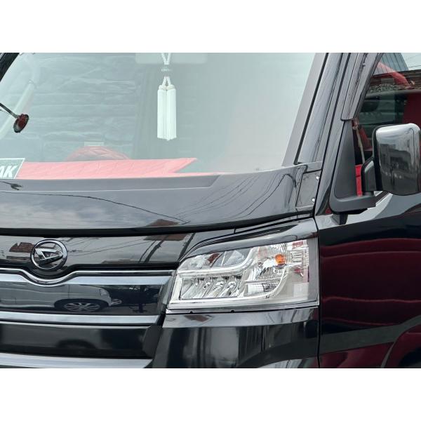 ハイゼット/ハイゼットジャンボ前期用　アイライン※前期用（後期には装着不可です）アイラインを装着することで、イカつくカッコよくなる！！悪い軽トラにしてみる！？★未塗装商品となります。（塗装はお客様でお願い致します）★ＦＲＰ素材★ご注文いただ...