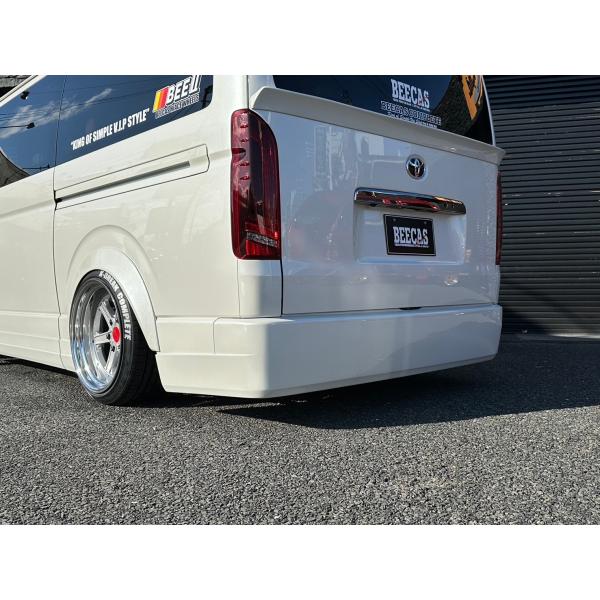 ハイエースVIP STYLE リアバンパー用マフラーカッター※VIP STYLE リアバンパー装着時に必要となります。