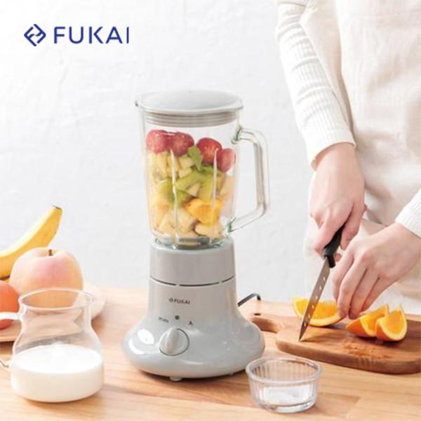 ■キズや汚れが付きにくいガラスボトルを採用したジュースミキサー■最大容量750mlのちょうど良いサイズ感■ジュースはもちろんスムージーも作れます■スイッチを入れるだけの簡単操作■本体は滑りにくい凹凸形状で、濡れた手でもしっかり抑えられます●...