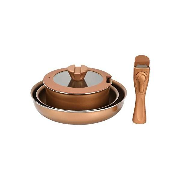 ■毎日使いたくなるデザインと性能のフライパン・鍋セットです。■取っ手が取り外せるので、お皿のように洗えてお手入れも簡単に。省スペースに収納できます。■金属ヘラ試験100万回クリア。■ソフトでしっとり馴染む、ラバー塗装ハンドル。手に自然とフィ...