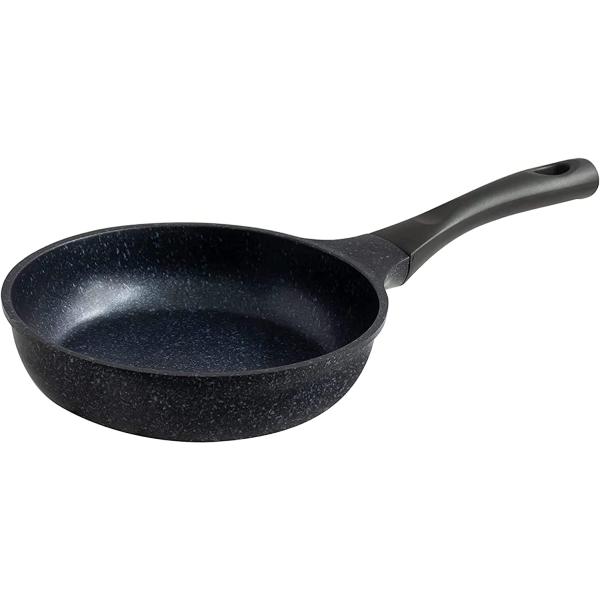 ■優れた熱伝導・耐摩耗性アルミダイキャスト製の本体に、熱を伝えやすいダイヤモンド粒子をコーティング。■金属ヘラも使用可能離形性に優れたマーブルコートに硬いダイヤモンドの粉末を配合しています。■汚れがこびりつきにくい内面に鋲が無いので清潔でお...